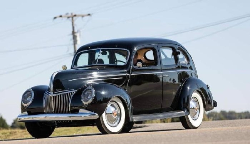 1939 Ford Sedan | ID-142498